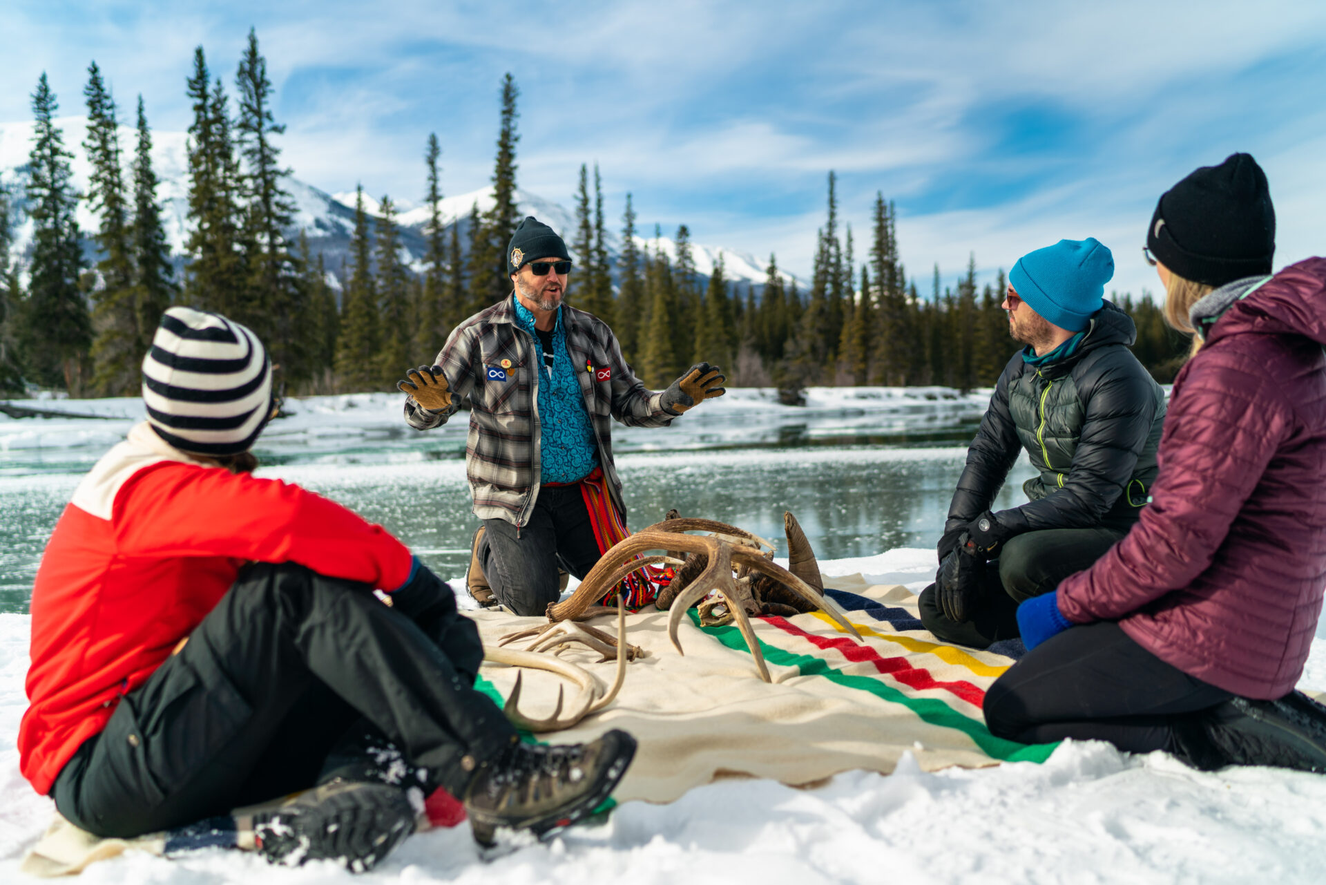 Guide’s gift of gab brings Jasper’s nature, culture and wildlife to ...